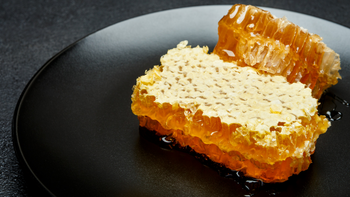 Why Does Honey Crystallize? Causes & Prevention Tips – Fleures Honey