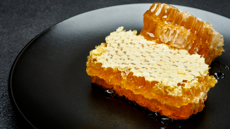Why Does Honey Crystallize? Causes & Prevention Tips – Fleures Honey